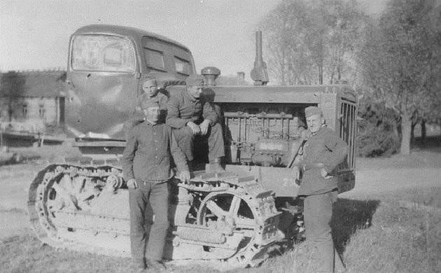 Soviet Stalinets S-60/S-65 Tractors – Mike's Research